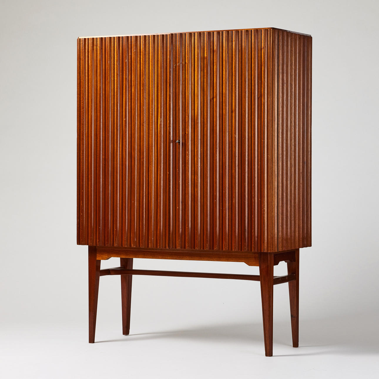 CARL-AXEL ACKING. Tillskriven. Skåp, Nordiska Kompaniet 1943, Swedish ...