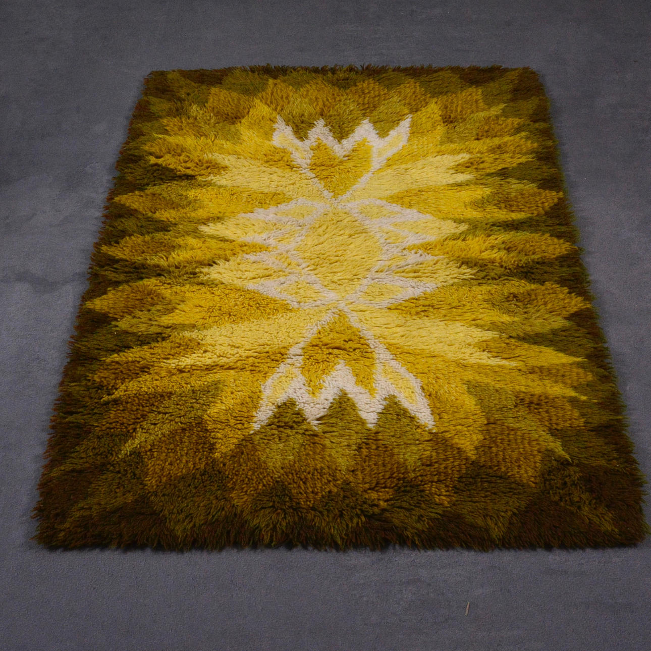 RYAMATTA, 1960-tal. Mattor & Textil - Mattor - Auctionet