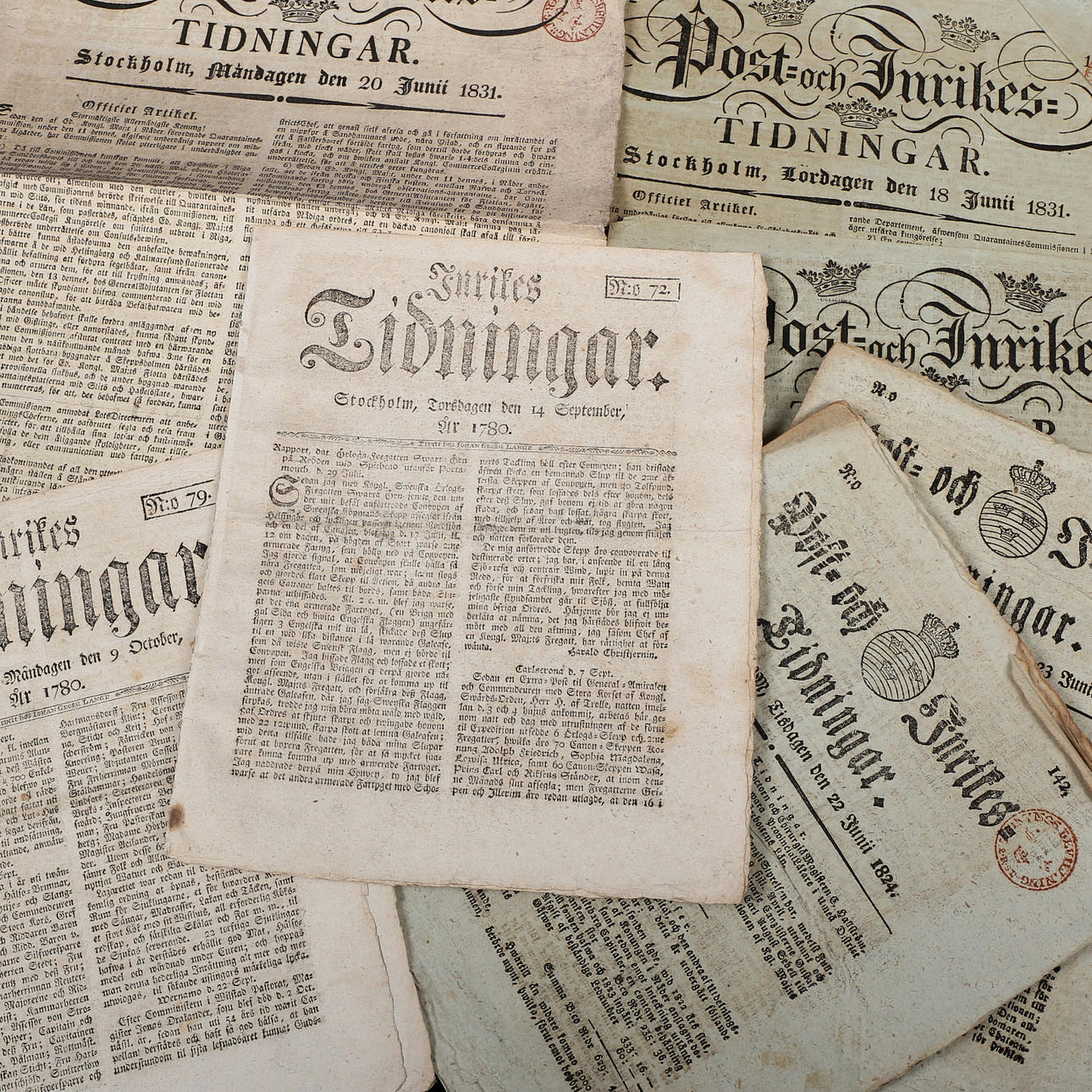 INRIKES TIDNINGAR, dagstidningar, 7 st, 1780-1831. Böcker, Kartor ...