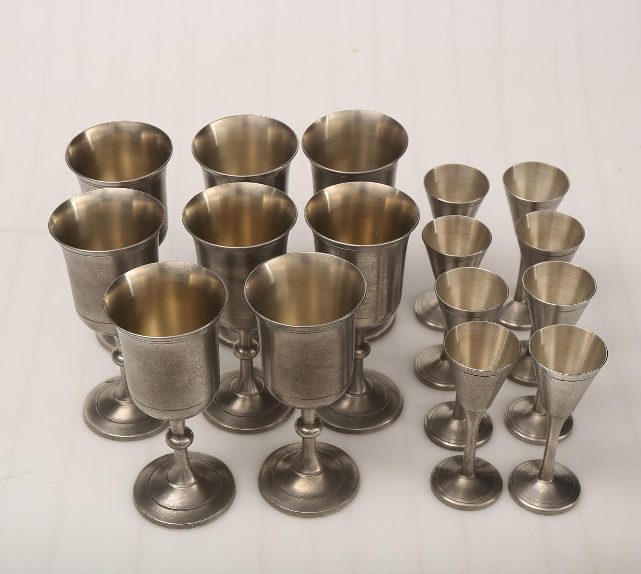 VINGLAS OCH SNAPSGLAS, tenn, 16 delar, Scandia tenn. Silver & Metall ...