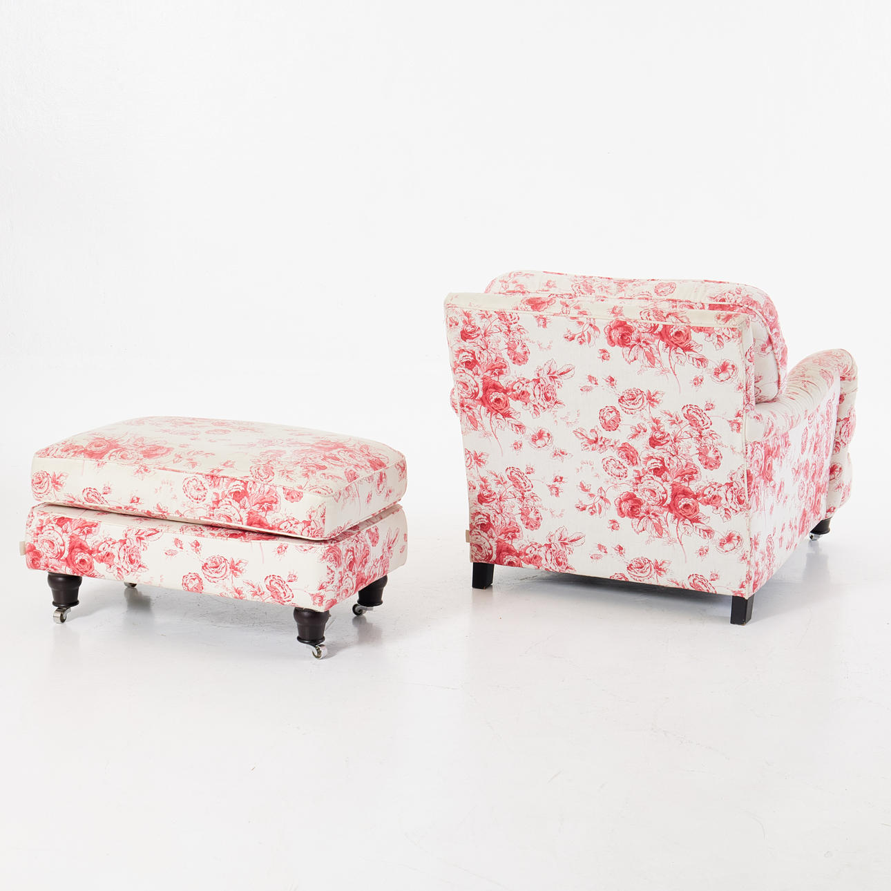 ENGLESSON. Fåtölj med fotpall, howard large modell, lösa sitt och ...