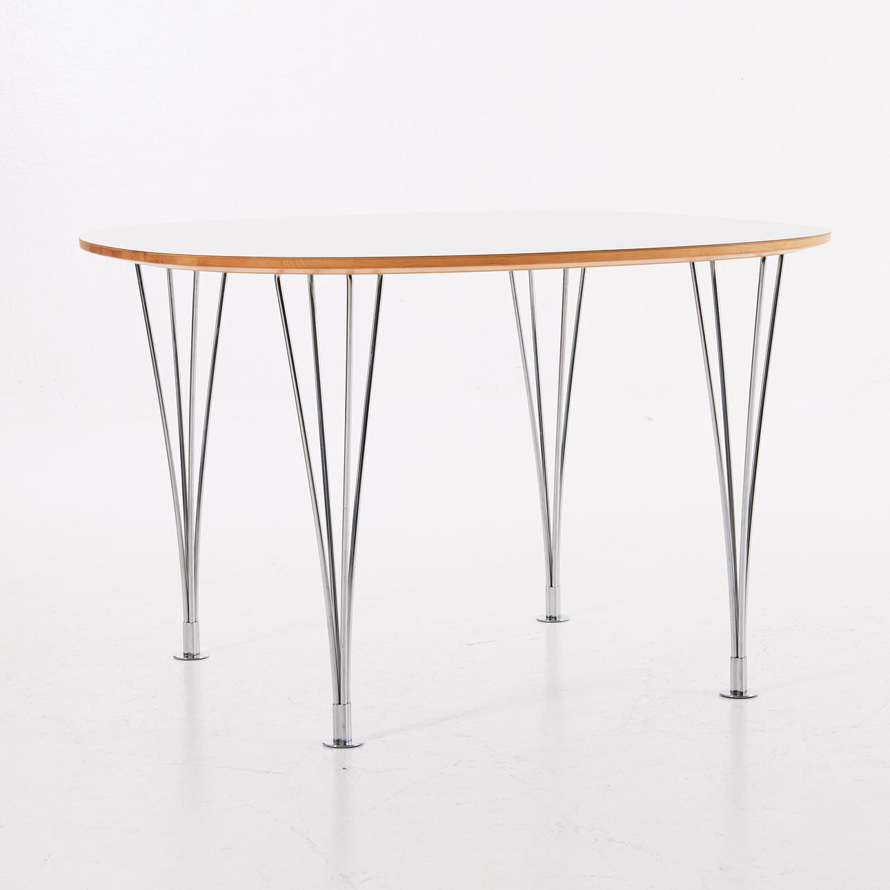BRUNO MATHSSON & PIET HEIN, matbord, "Supercirkel", Fritz Hansen, 2005 ...