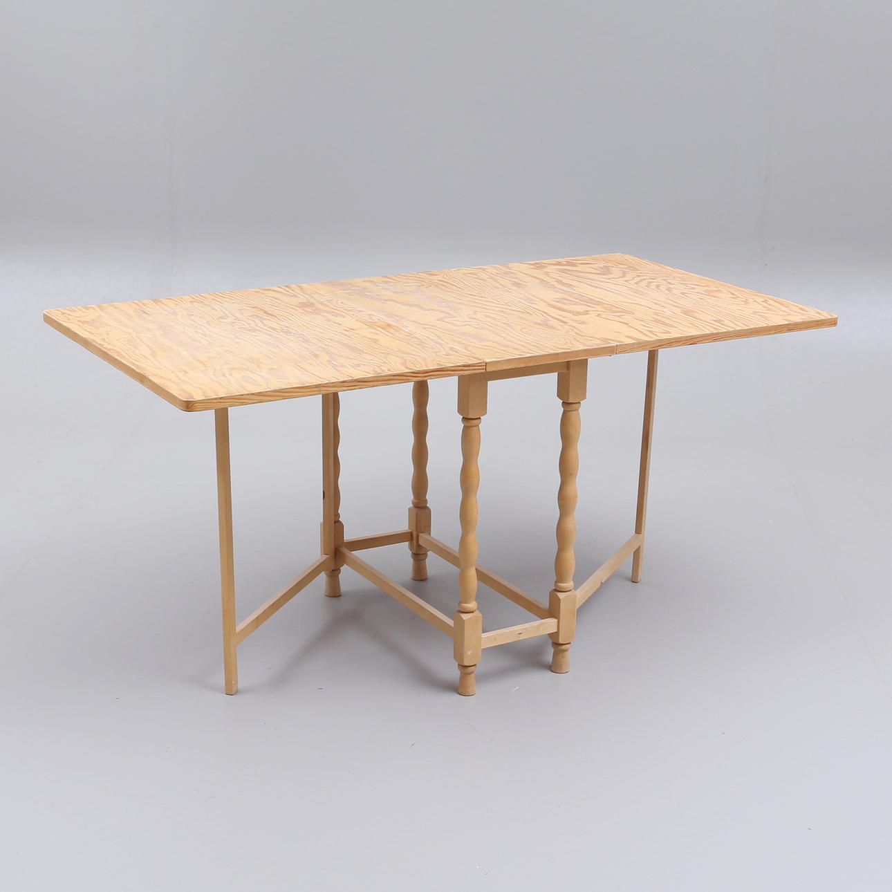 SLAGBORD, furu/fanér, 1900-talets senare del. Möbler - Bord - Auctionet