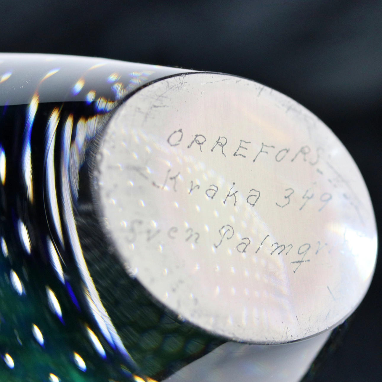 SVEN PALMQVIST. Vas, "Kraka, modell P349", klarglas med innesluten ...