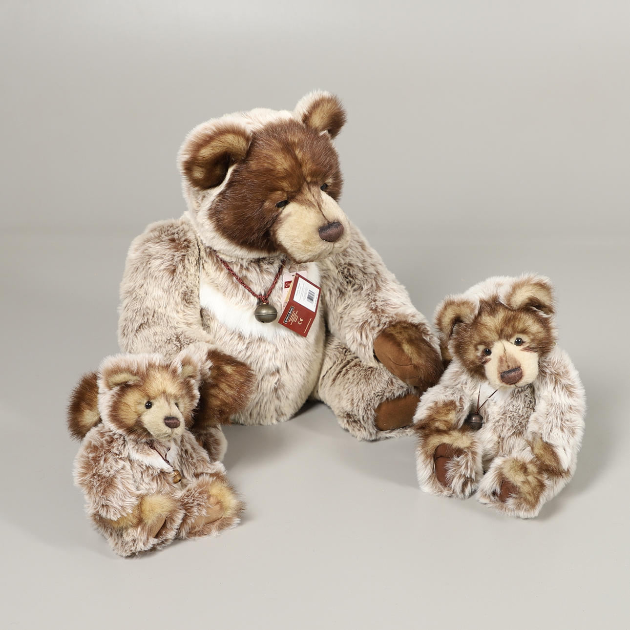 CHARLIE BEARS - LARGE LIMITED EDITION TEDDY BEAR 'DADDY DIESEL' & TWO ...