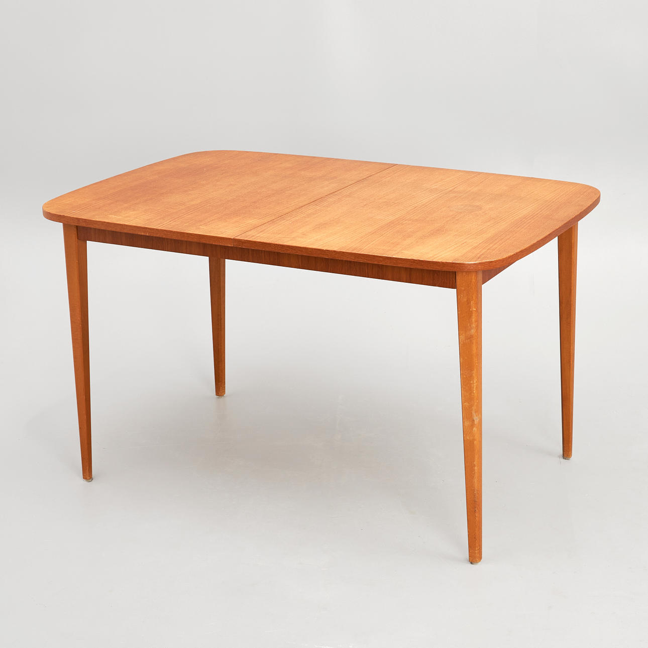 MATBORD, teak, 1960-tal. Möbler - Bord - Auctionet