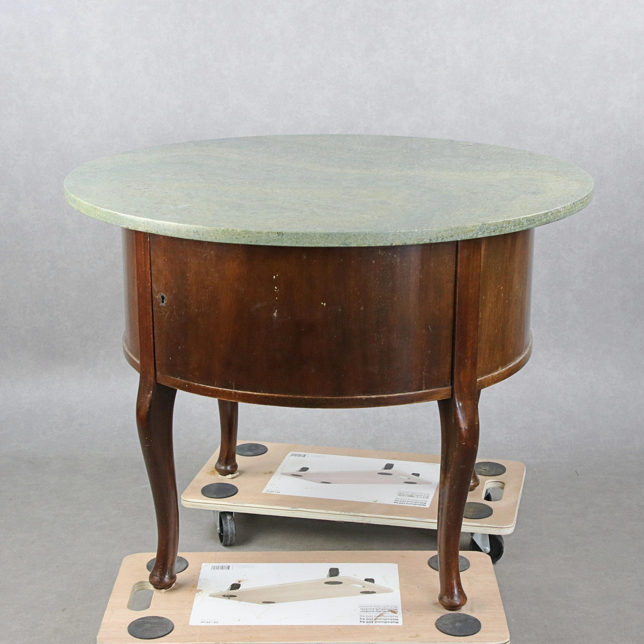 TABLE/SMOKING TABLE with top of Kolmård marble, stained oak, early 20th ...