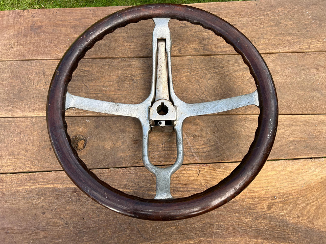 STEERING WHEEL, so-called "Fat Man", probably USA, 1920s/30s. Vehicles ...