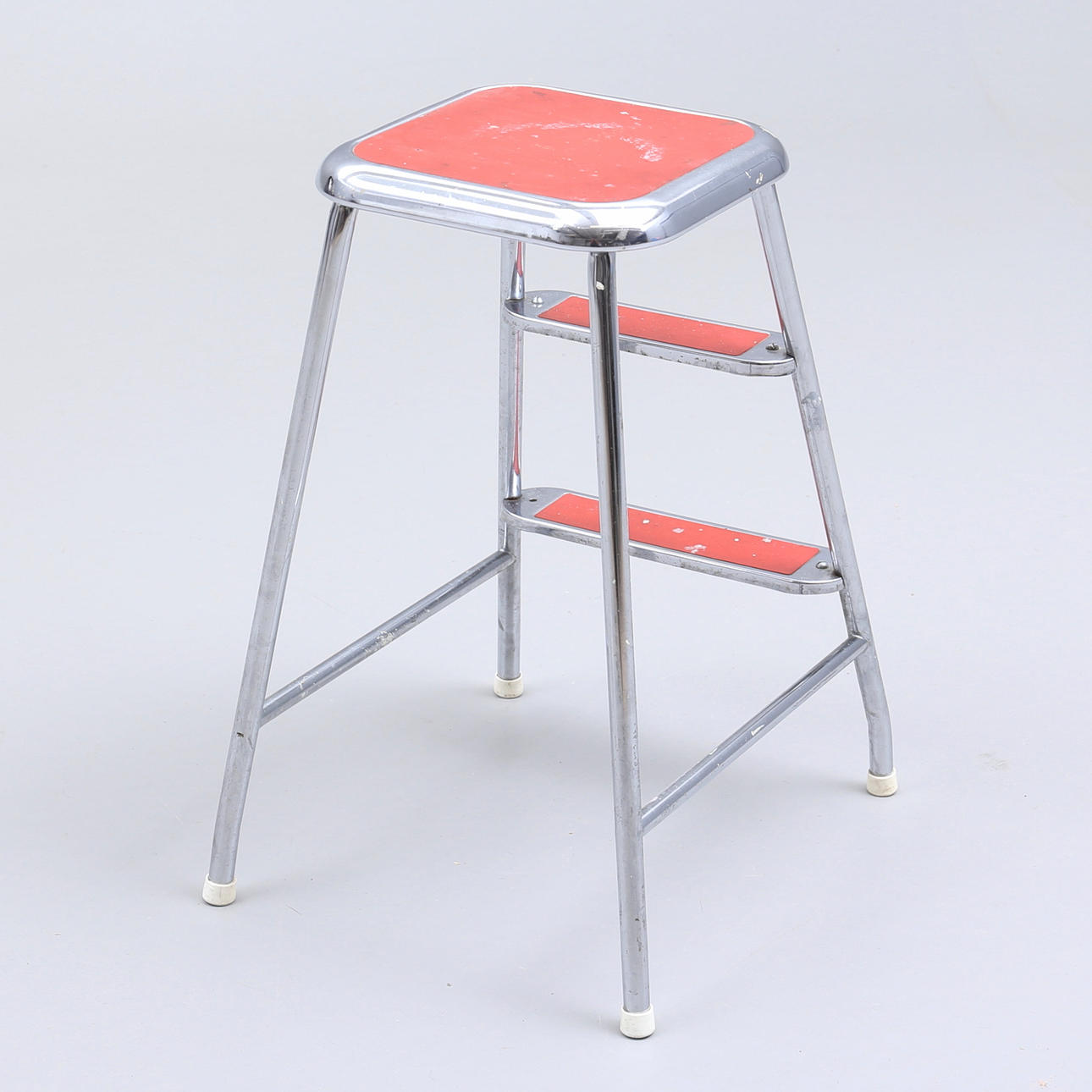 STEGPALL, AWAB, 1960-tal. Möbler - Övrigt - Auctionet