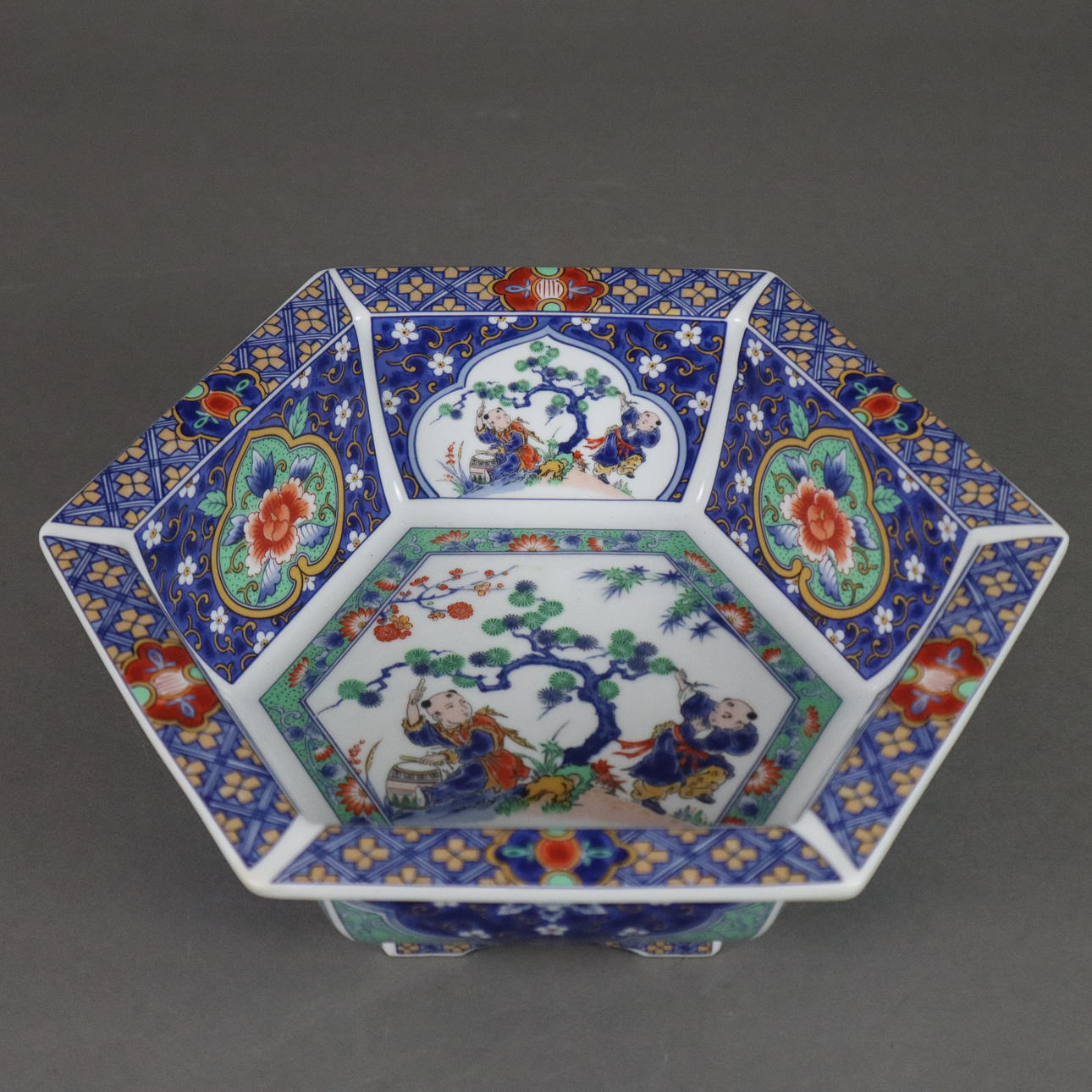 SKÅL - Japan, sent 1900-tal. Keramik & Porslin - Orientaliskt - Auctionet