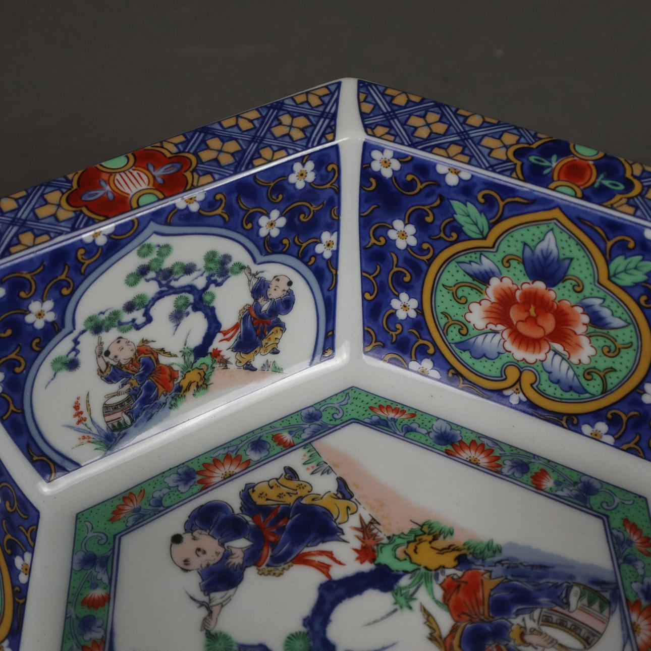 SKÅL - Japan, sent 1900-tal. Keramik & Porslin - Orientaliskt - Auctionet