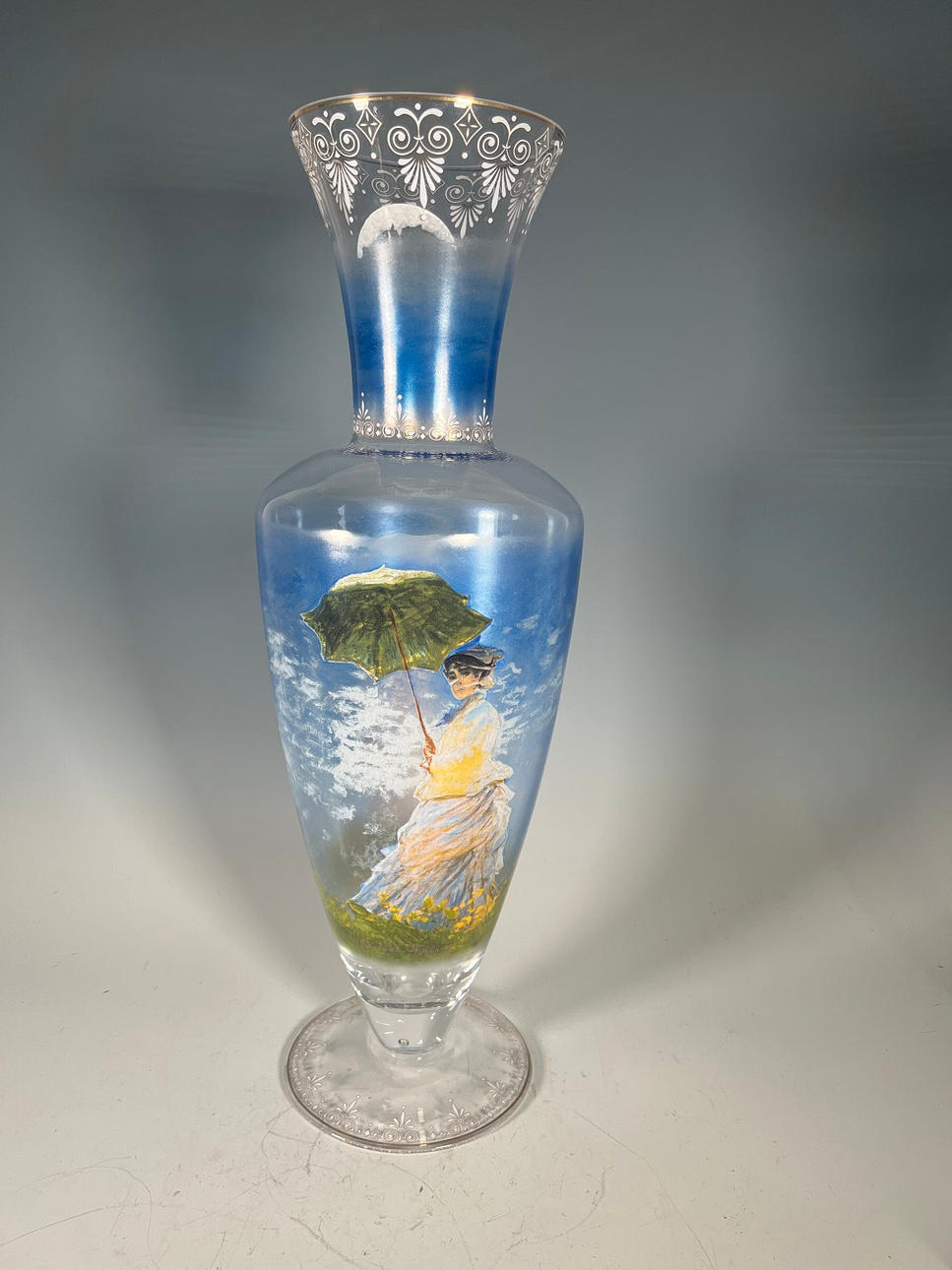 GOEBEL Artis Orbis Collection Large glass vase 'Madame Monet'. Glass ...