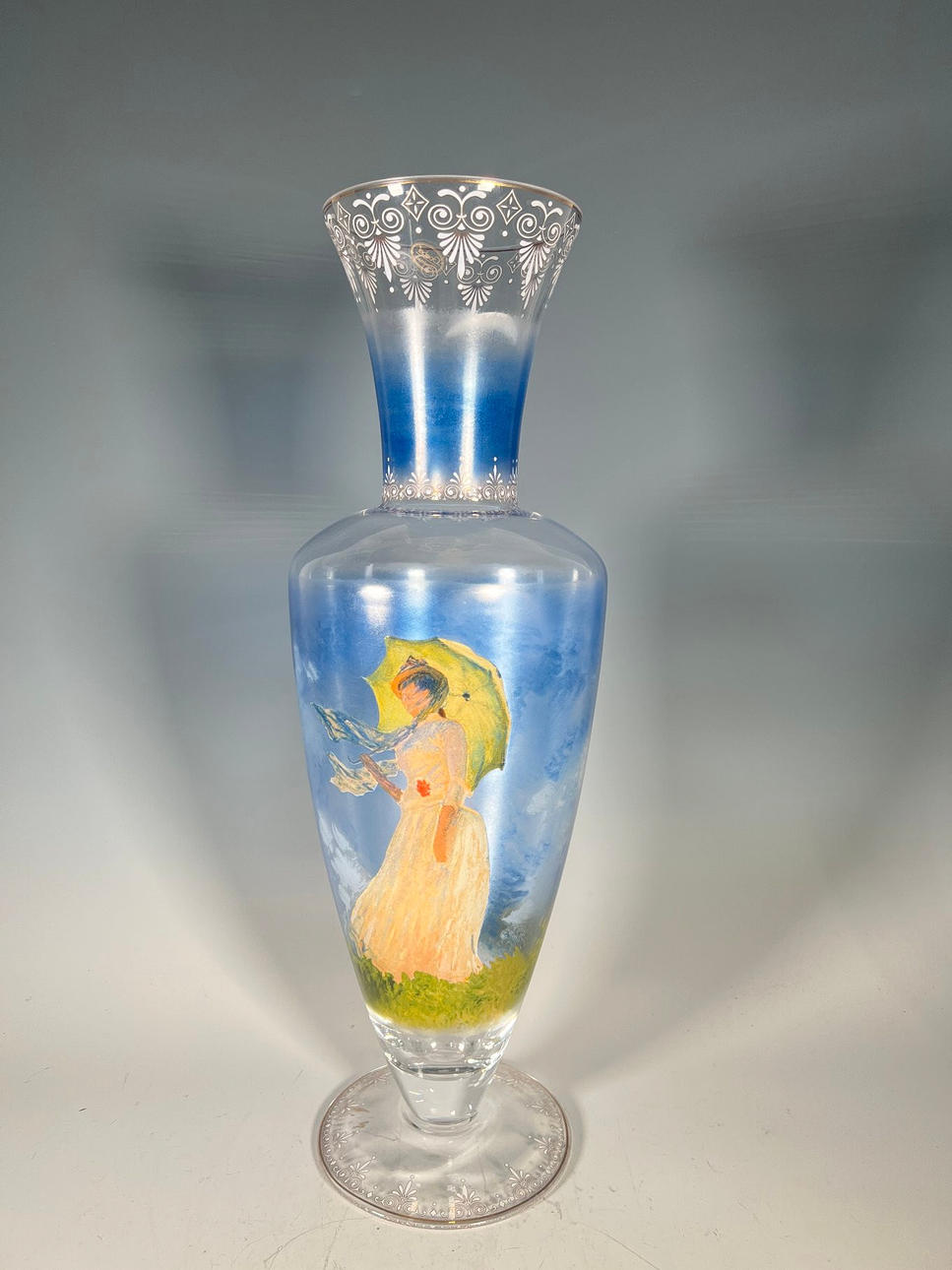 GOEBEL Artis Orbis Collection Large glass vase 'Madame Monet'. Glass ...
