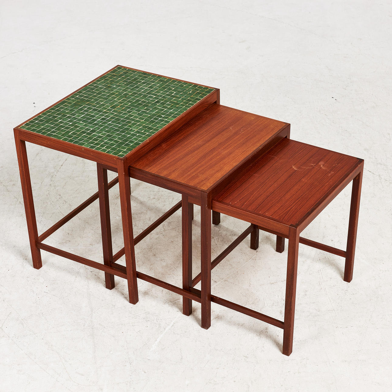 SATSBORD. "Toledo", tre delar, mosaik, IKEA, teak, 1960-tal. Möbler ...