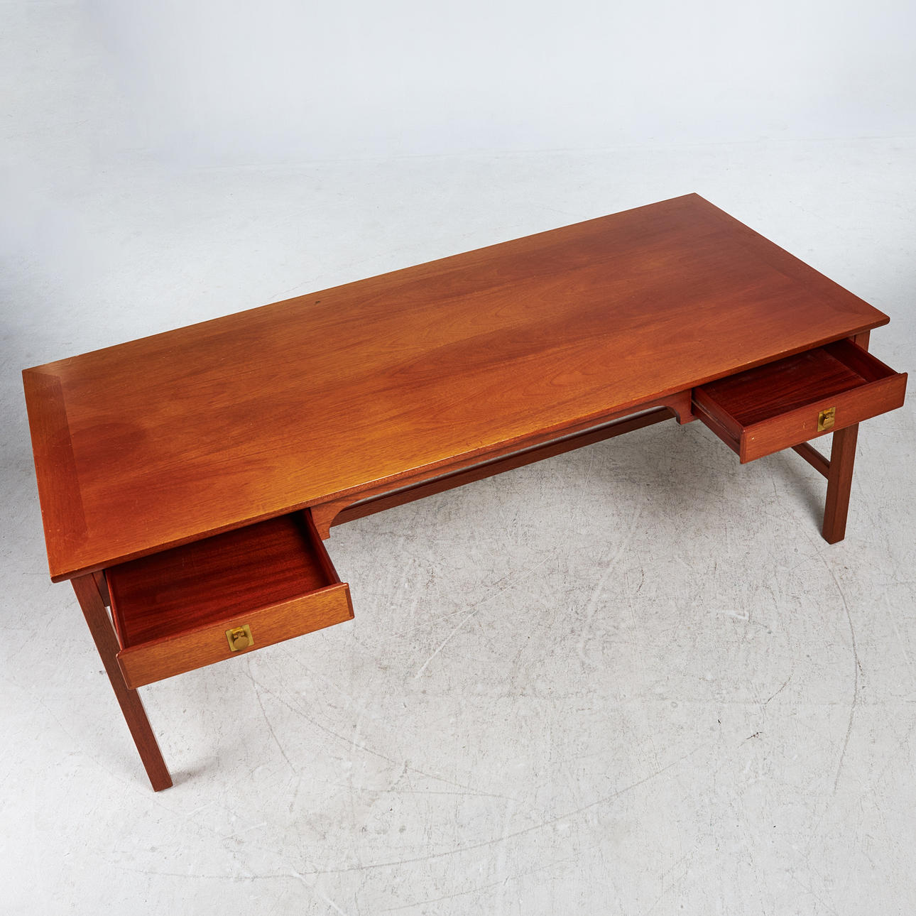 KERSTIN HÖRLIN-HOLMQUIST. Skrivbord, A&C Collection Br. Perssons ...