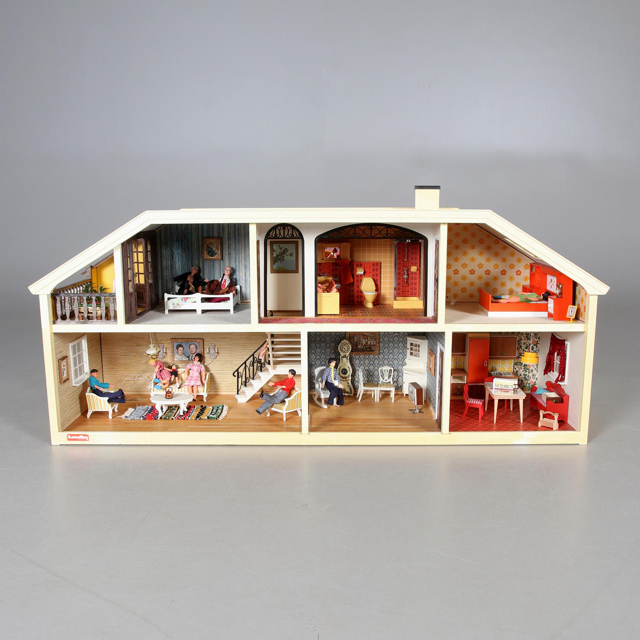 DOCKHUS, Lundby, med dockor och möbler, 1970-tal. Leksaker - Leksaker ...