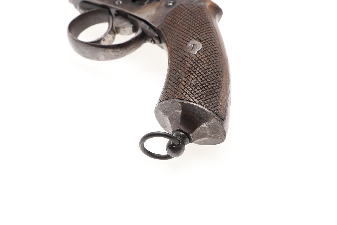 A LARGE BELGIAN OFFICER'S MODEL SIX SHOT REVOLVER C.1850. Weapons ...