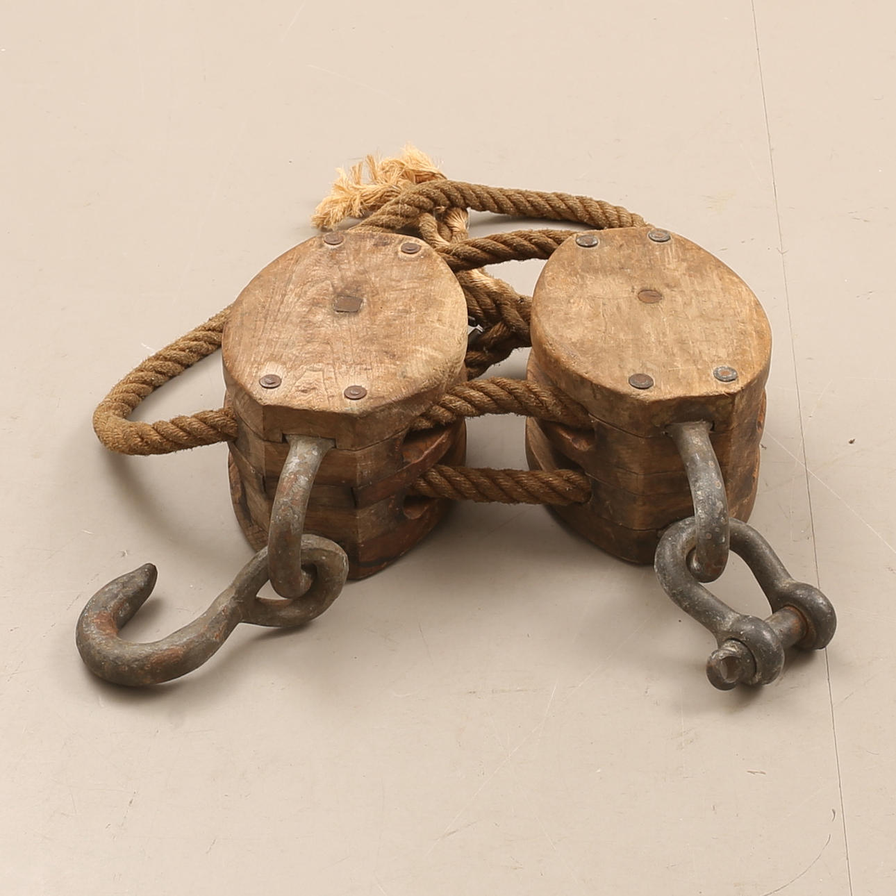 TALJA/BLOCK, trä och metall. Samlarföremål - Teknika & Nautika - Auctionet