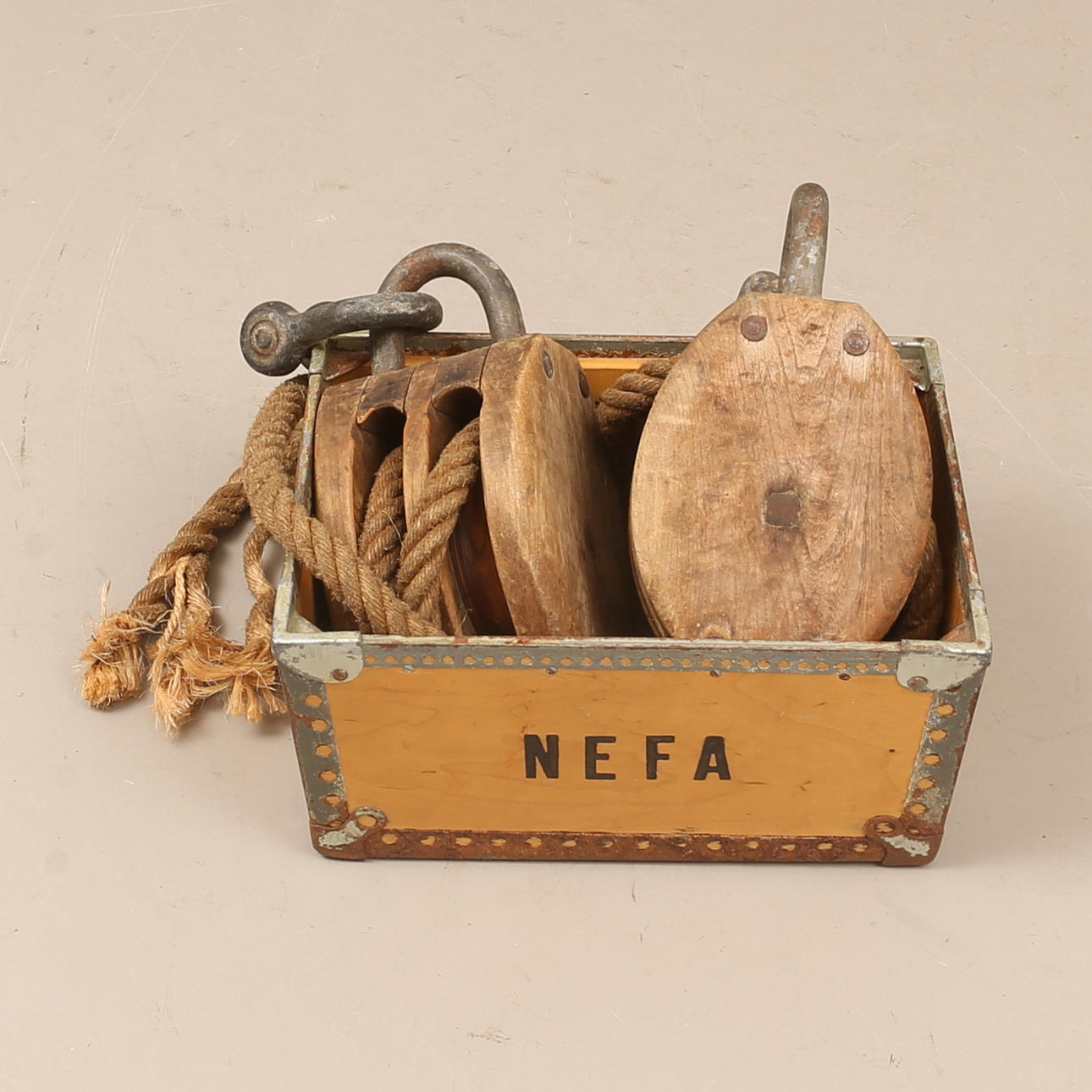 TALJA/BLOCK, trä och metall. Samlarföremål - Teknika & Nautika - Auctionet