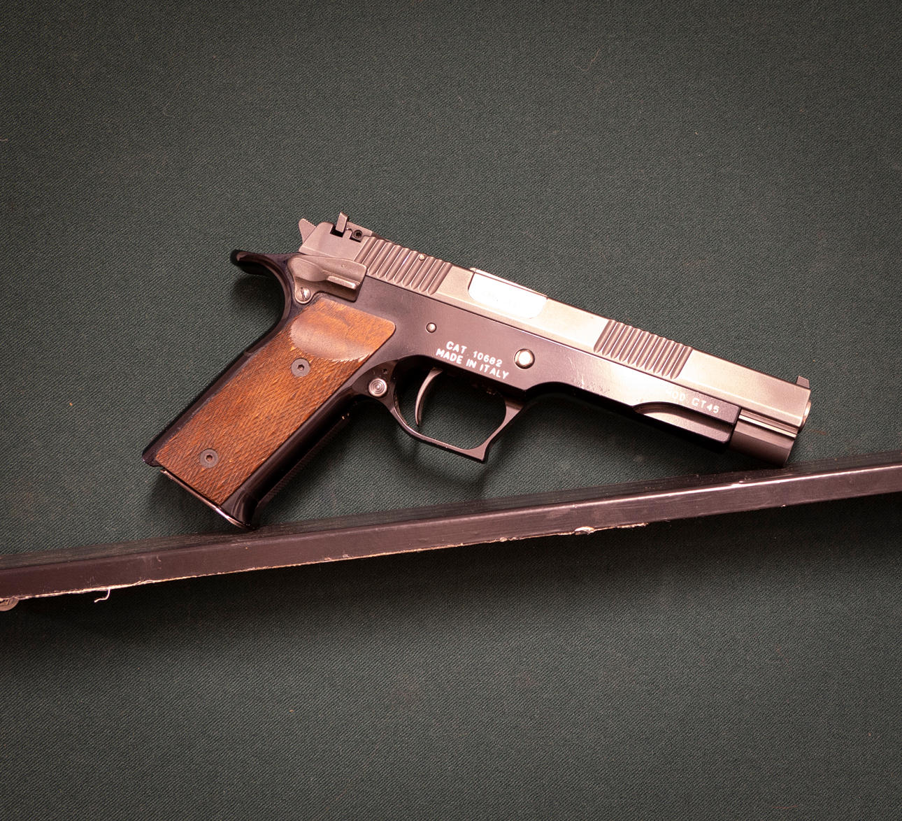Pardini mod GT 45 kal 9 mmm nr H00060. Licensvapen - Pistoler - Auctionet
