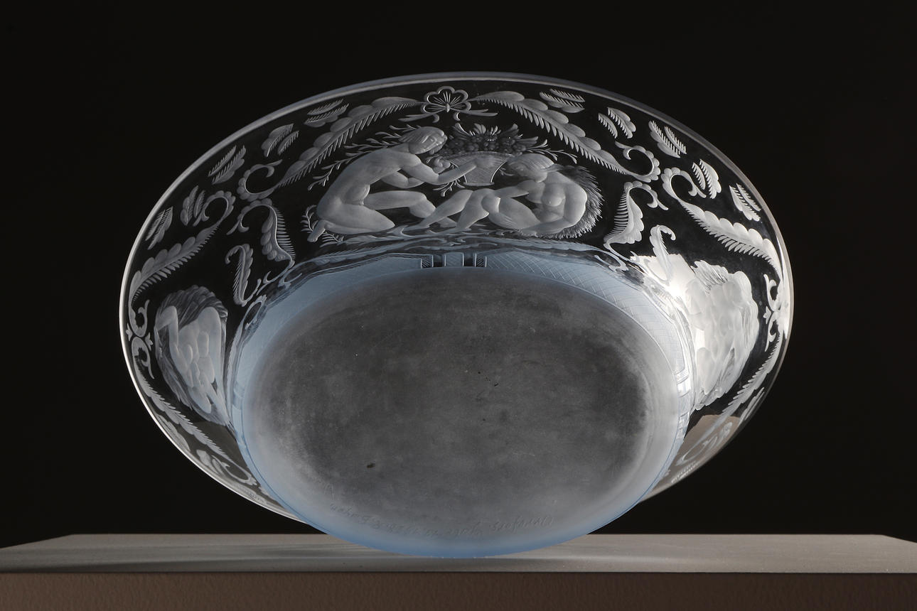 SIMON GATE. SKÅL PÅ FAT. Glas - Konstglas - Auctionet