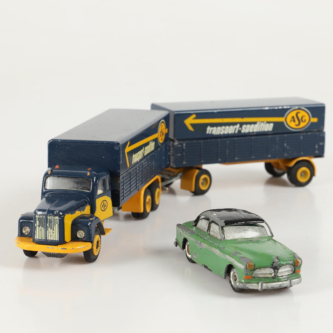 LEKSAKSBILAR, 5 delar, mestadels "ASG", metall, Tekno, Danmark ...