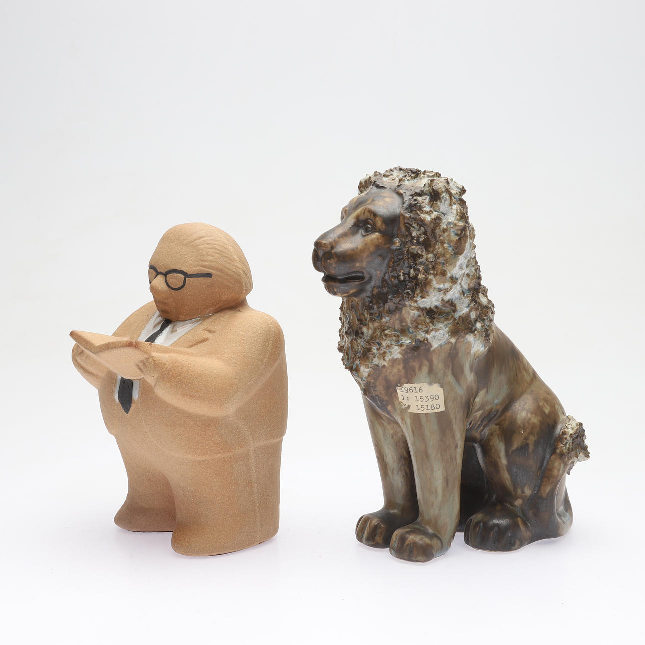 LISA LAR. FIGURIN/SPARBÖSSA, 2st, keramik, b.la. Lisa Larson. Keramik ...