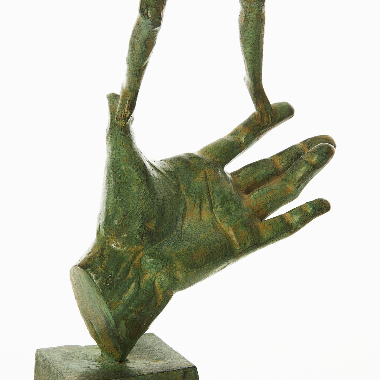 CARL MILLES. Efter. Skulptur, "Guds hand", grönpatinerad brons på ...