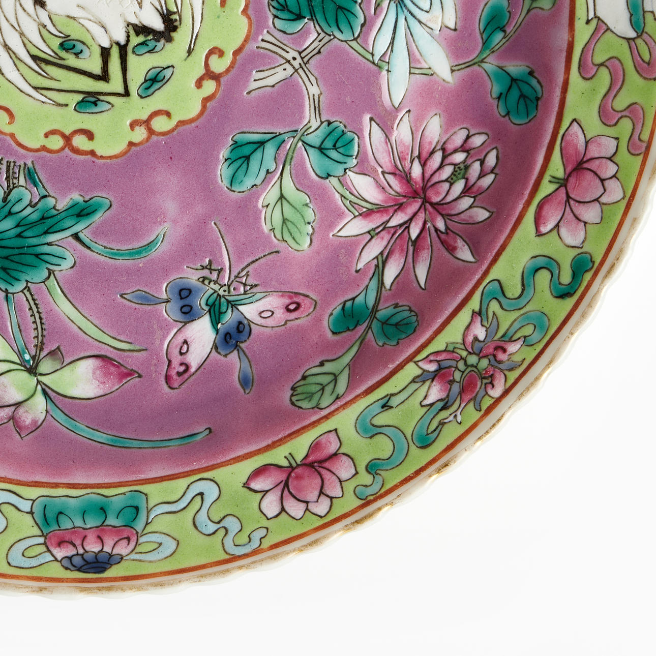 A CHINESE FAMILLE ROSE PORCELAIN NYONYA STRAITS OR PERANAKAN MARKET ...
