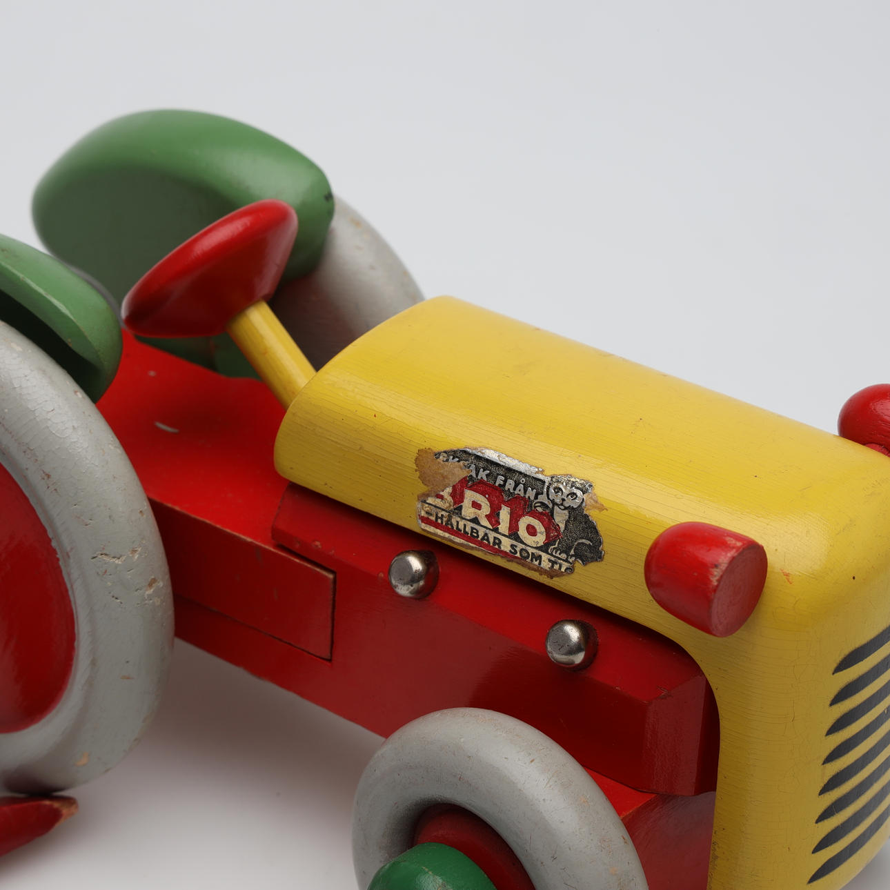 LEKSAKSBILAR trä 2 styck, troligtvis BRIO. Leksaker - Leksaker - Auctionet