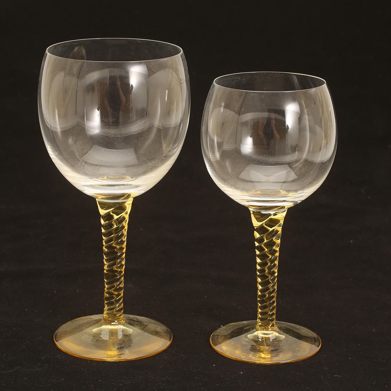 VINGLAS, 11 stycken, "Twist", Rolf Sinnemark, Älghults glasbruk. Glas ...