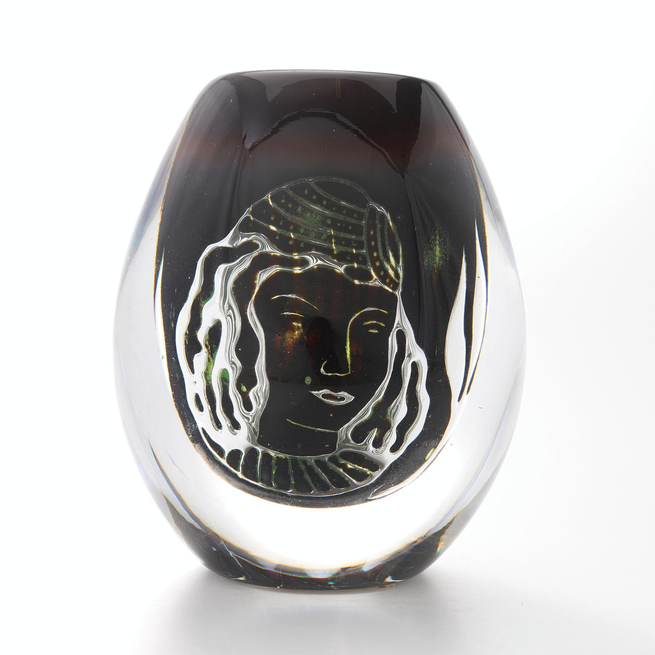 EDVIN ÖHRSTRÖM. A VASE, “ASSYRIAN PRINCESS”, ARIEL, ORREFORS 1958 ...