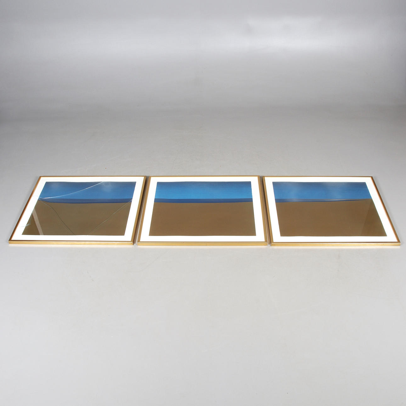 ARNE OLSSON. "Gyllene strand", triptyk, färglitografier, signerade och ...