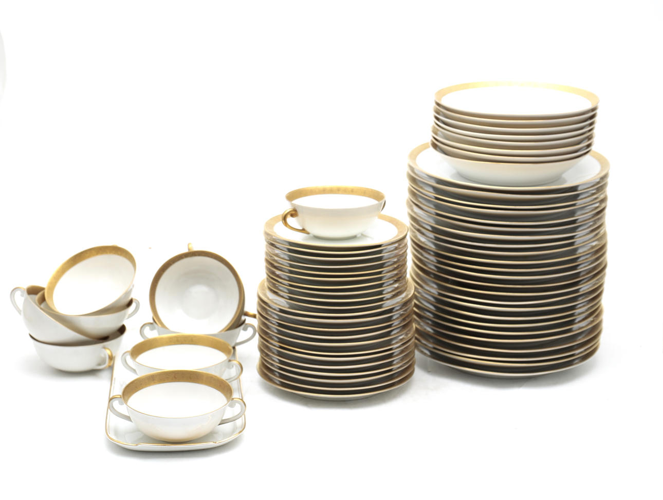 French tableware in Limoges porcelain, 20th Century. Ceramics ...