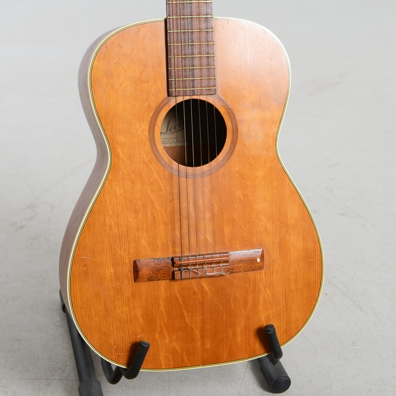 GITARR, akustisk, Herman Carlson Levin, Göteborg. Samlarföremål ...