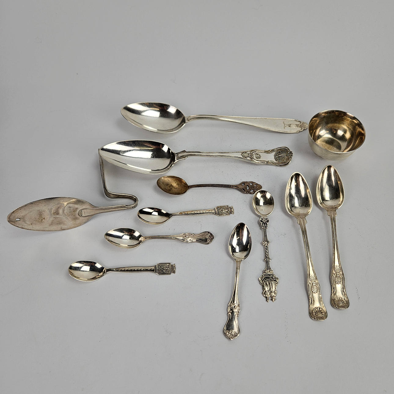 SILVER OBJECTS, 12 pieces. Silver & Metals - Silver - Auctionet