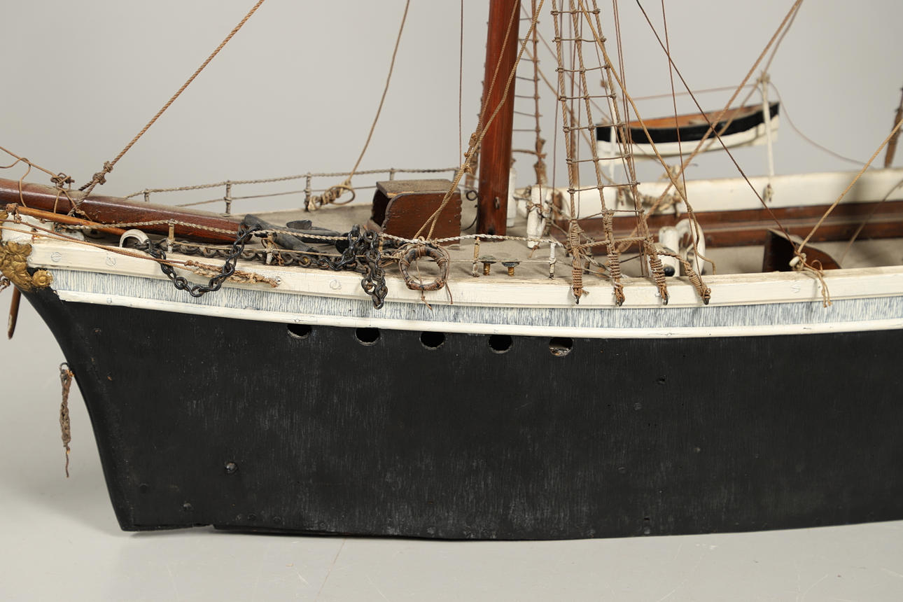 LARGE 19THC THREE MAST WATERLINE MODEL SHIP - MERCHANTMAN ...