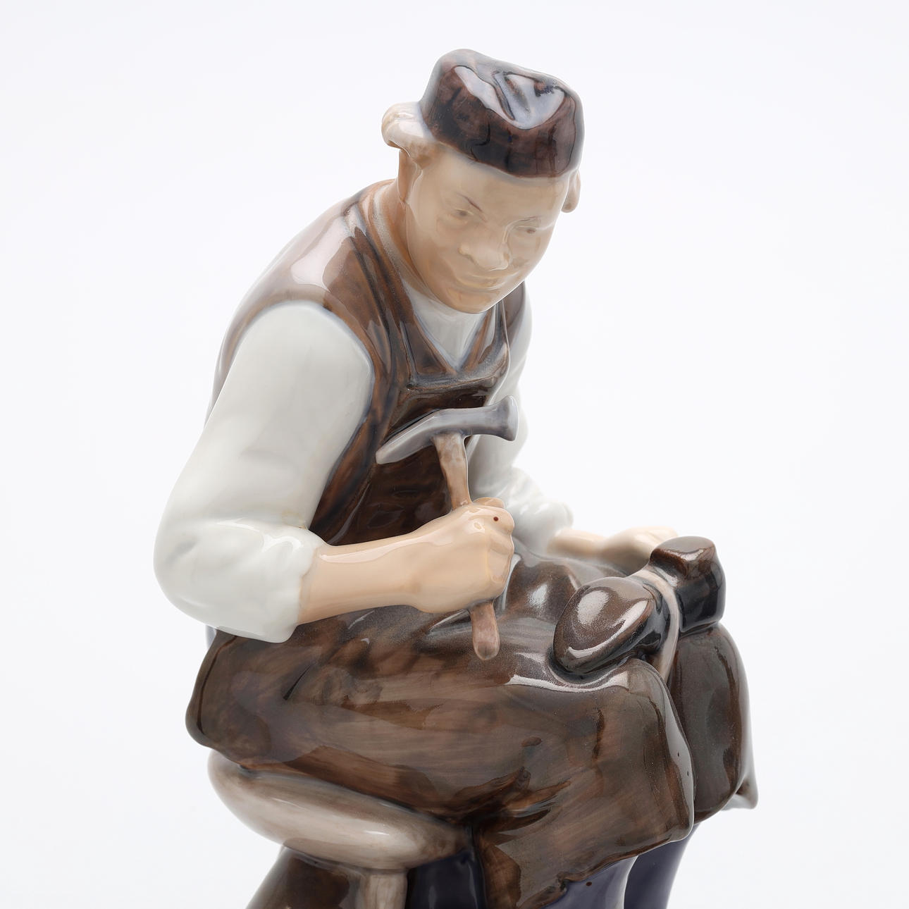 AXEL LOCHER. Figuriner, 2 st, porslin, Bing & Gröndahl, Danmark ...