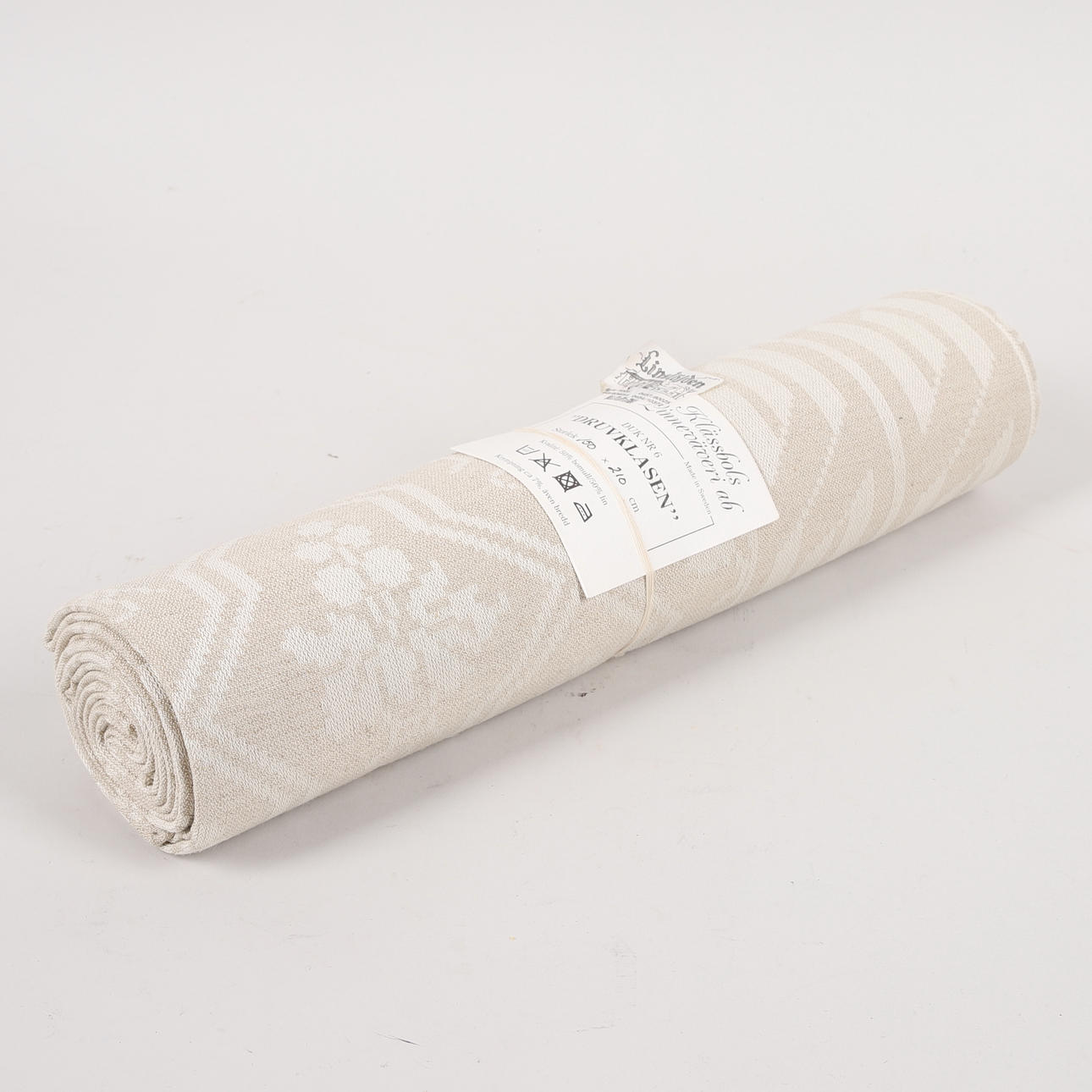 DUK, "Druvklasen", Klässbols linneväveri AB, ca 150x210 cm. Mattor ...