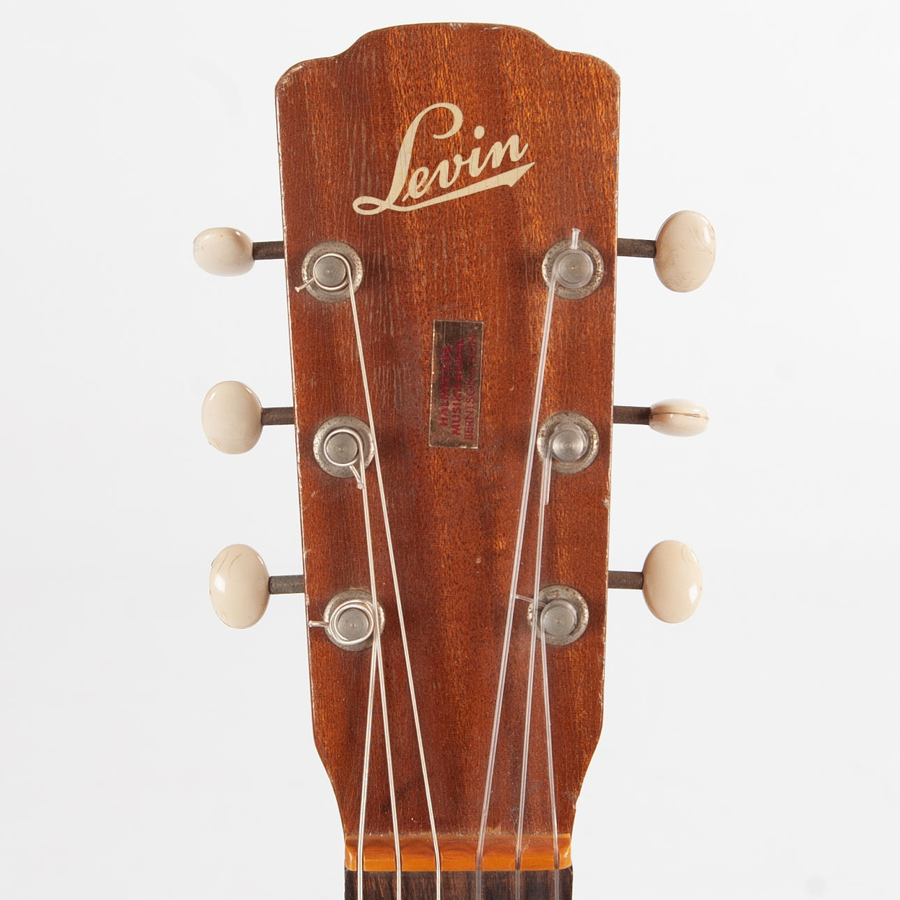 LEVIN GITARR. Modell 118. Samlarföremål - Musikinstrument - Auctionet