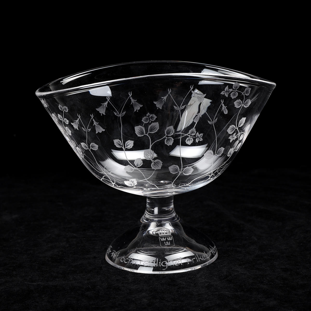 LISA BAUER. SKÅL, "Linnea", glas, i schatull, Kosta Boda, signerad ...