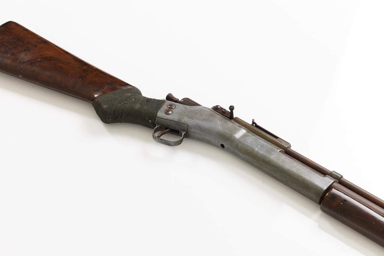 Air Rifle, Apache Air Rifle, manufactured between 1947-1949, the ...