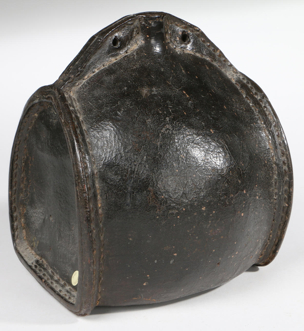 A GOOD AND LARGE LEATHER COSTREL, ENGLISH, CIRCA 1700. Miscellaneous ...