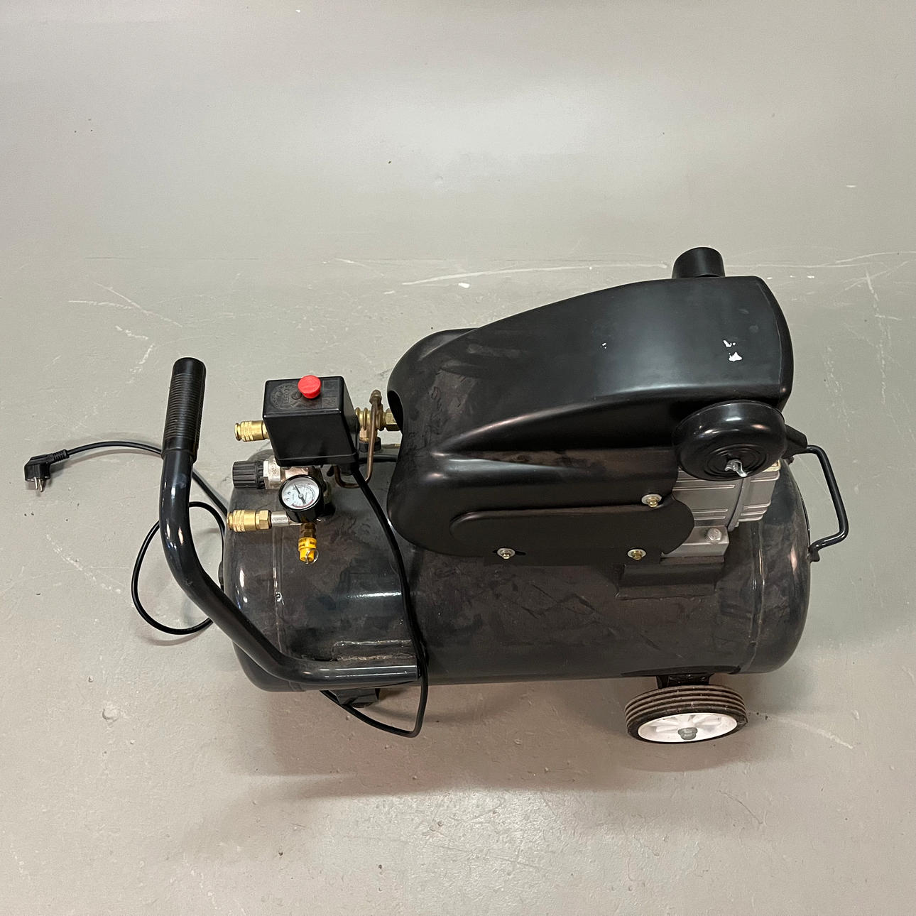 KOMPRESSOR, Gebe powerair 50/2SC. Övrigt - Moderna Verktyg - Auctionet