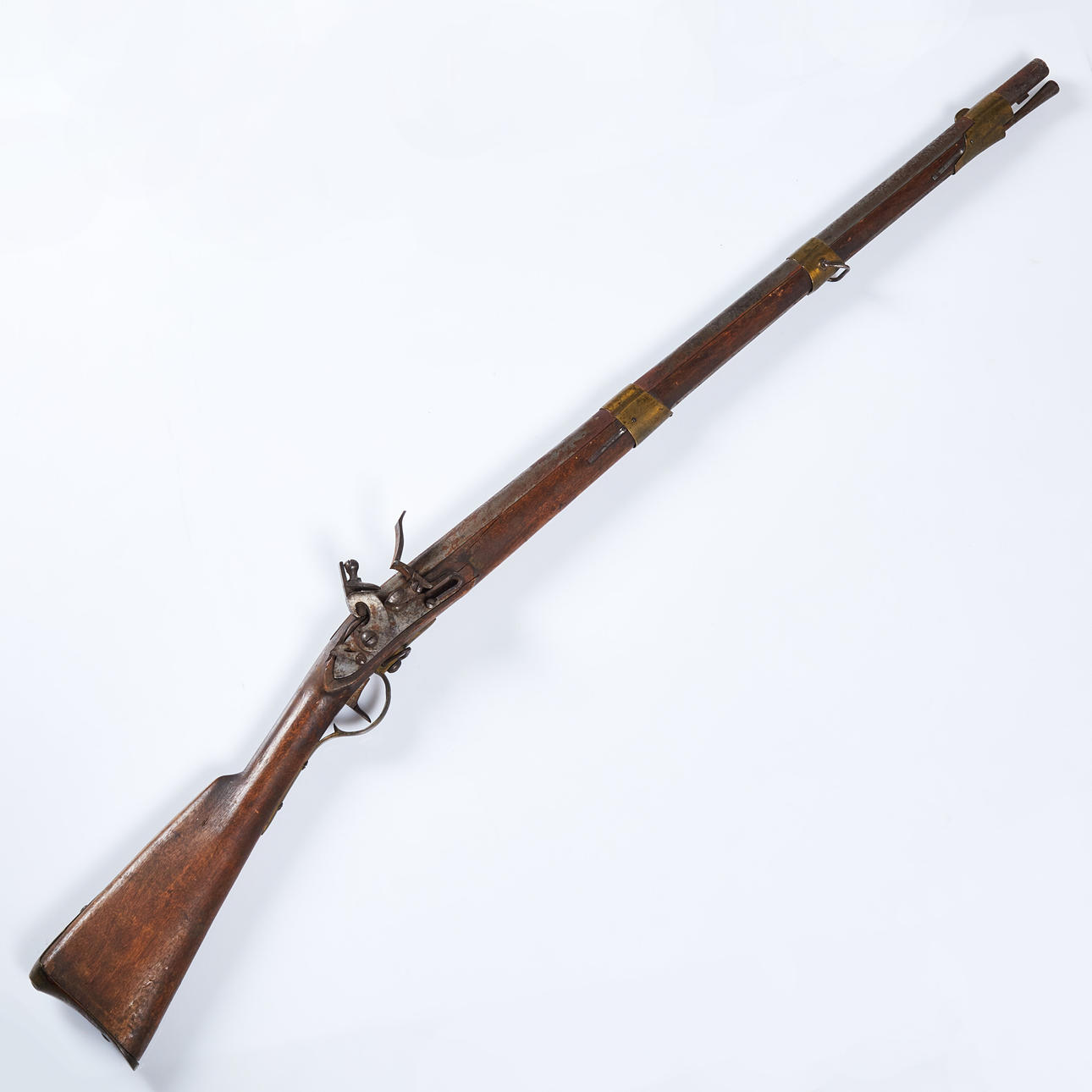 FLINTLOCK GUN, Swedish, make Husqvarna, model w/1826. With charging ...