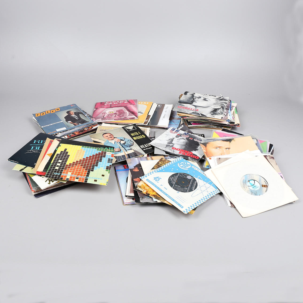 EP-Skivor, 135 st, utländskt. Övrigt - Övrigt - Auctionet