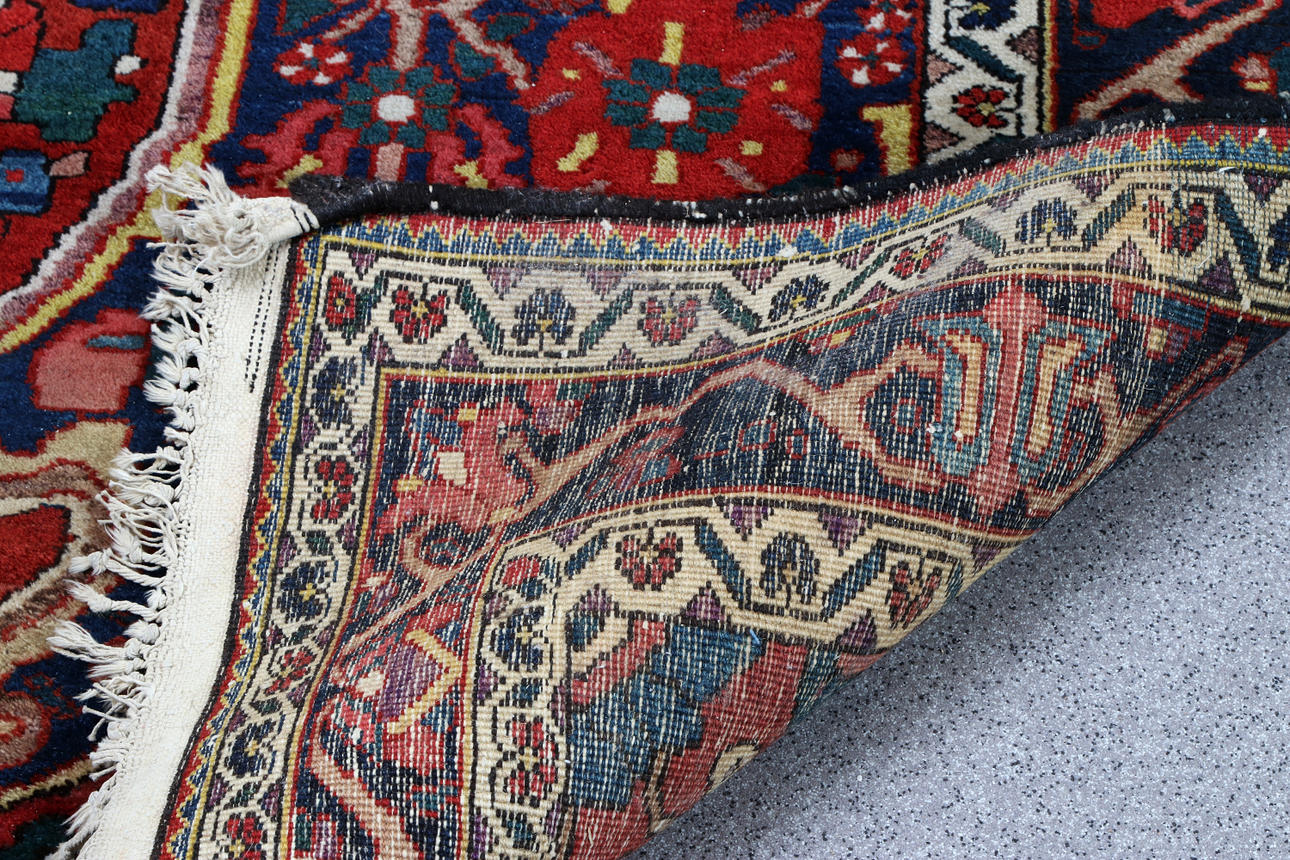 PERSISK MATTA. Handknuten, ull på bomullsvarp. Semiantik. Mattor ...