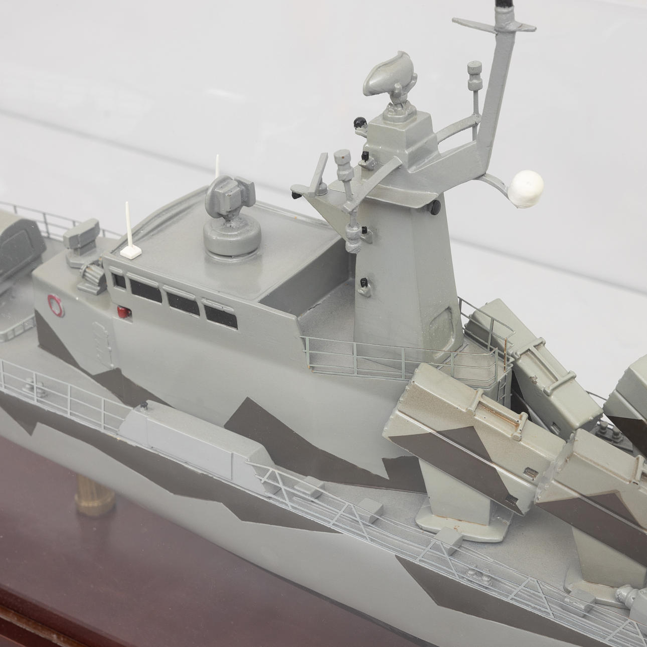 HMS STOCKHOLM, fartygsmodell av kustkorvett. Vapen & Militaria - Övrig ...