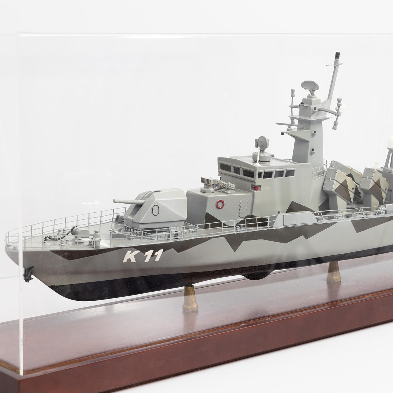 HMS STOCKHOLM, fartygsmodell av kustkorvett. Vapen & Militaria - Övrig ...
