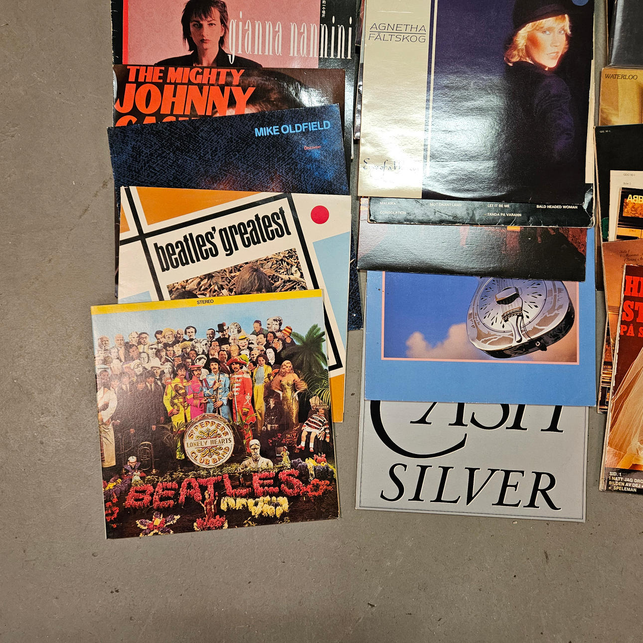 LP/EP-SKIVOR, bland annat The Beatles, Hep Stars. Övrigt - Övrigt - Auctionet
